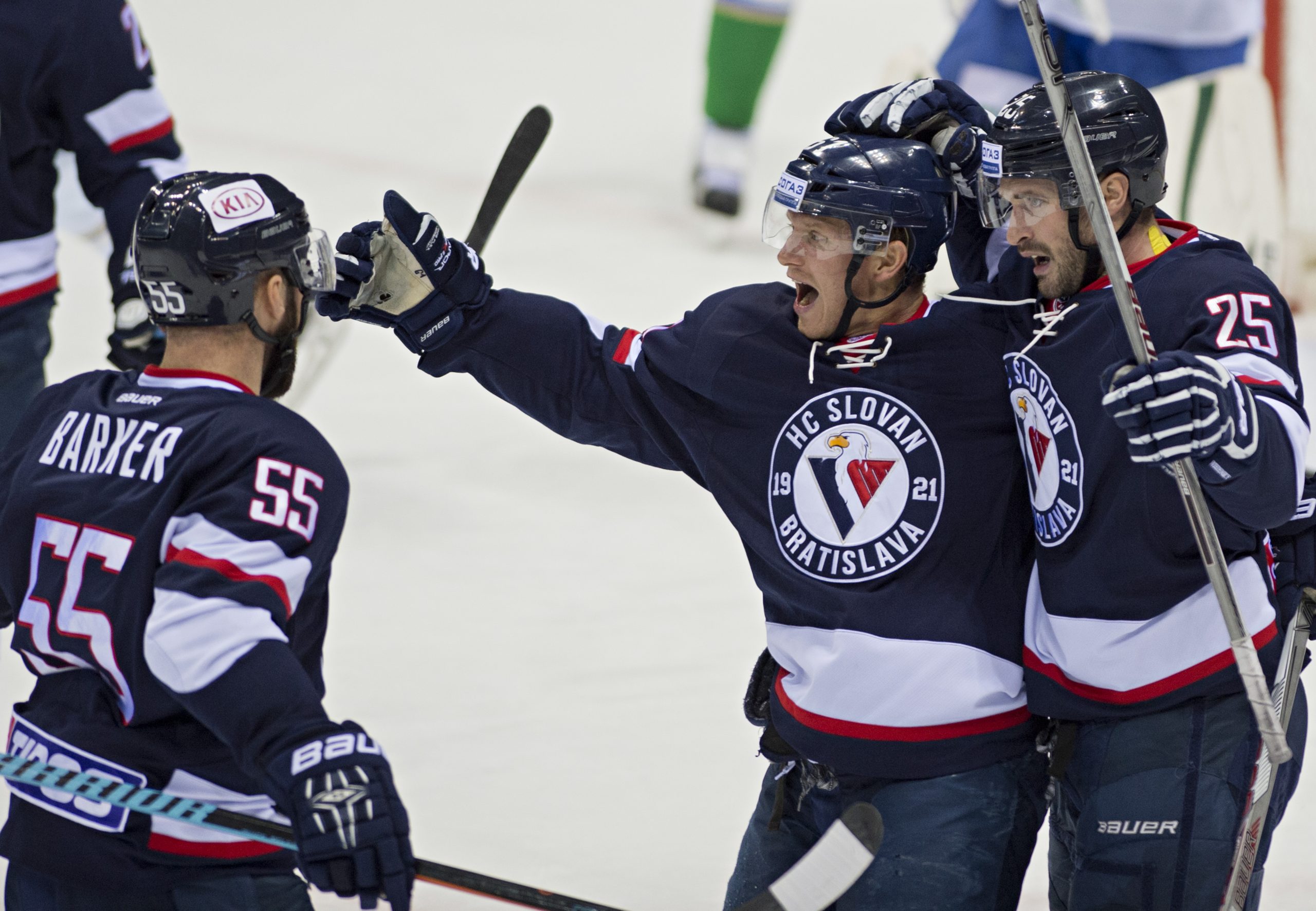 Slovan Bratislava v KHL pokračuje, ale s nožem na krku - SportyŽivě