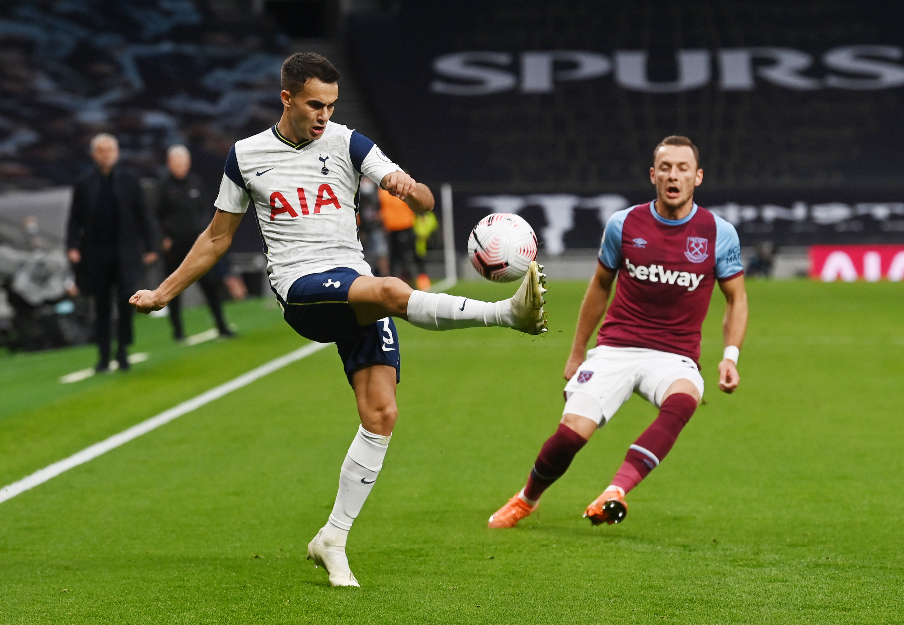 Sergio Regulión: Když se ozval Tottenham, naváhal jsem. Mourinho je ...