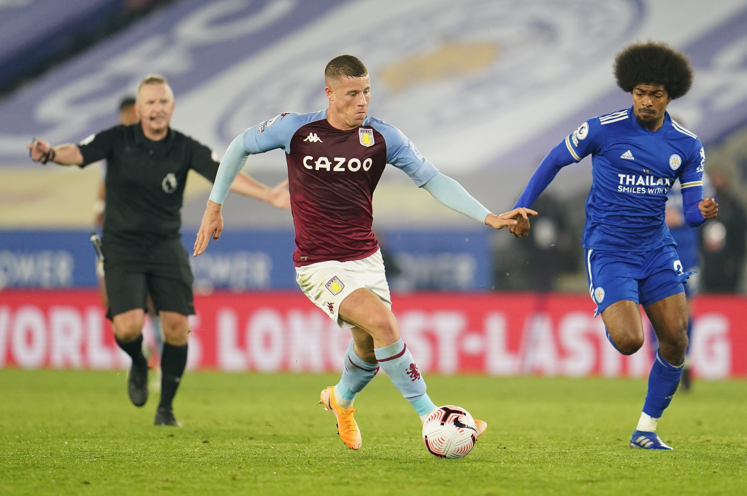 Aston Villa dobyla i Leicester a zůstává jako jediná stoprocentní ...