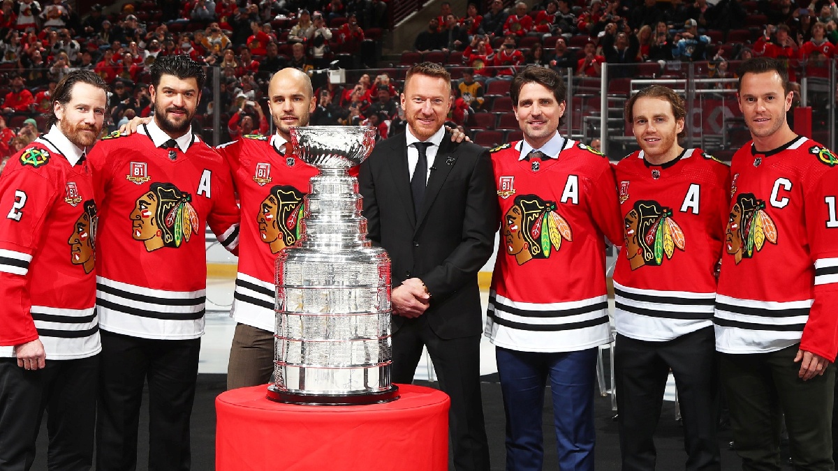 Hokejovou arénou v Chicagu po letech opět zněl mocný pokřik: Hossa ...