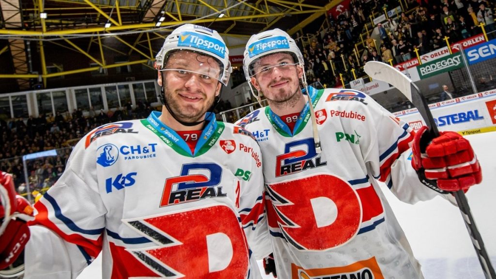 Bez něj by hokej v Pardubicích nebyl: Vy tohoto muže neznáte?