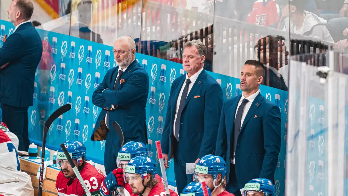 Kouč Rulík zaváhal. České hokejisty to může stát čtvrtfinále