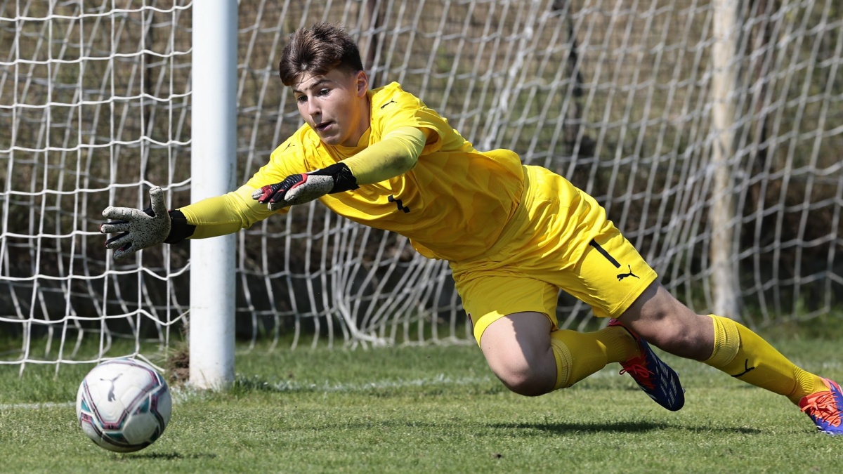 Slavné fotbalové jméno opět na scéně. Syn české ikony mezi elitou