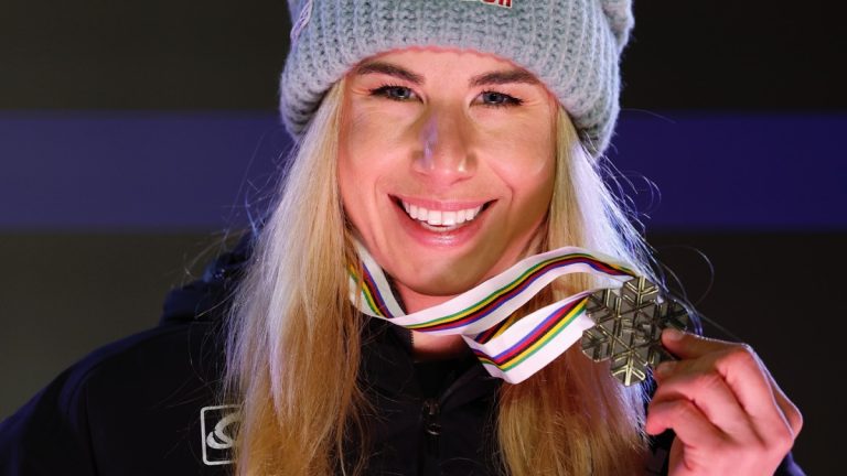 Pohádkový život Ester Ledecké. Ročně vydělává desítky milionů